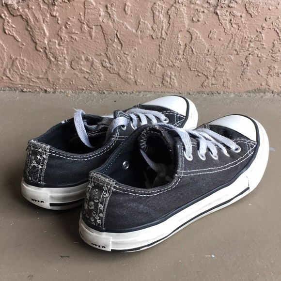 Converse | Shoes | Girls Converse Chuck Taylor Shoes Size 3 | Poshmark